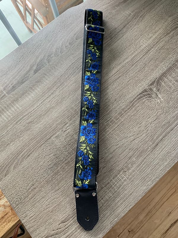 Beautiful Blue Roses Guitar Strap | Reverb Canada