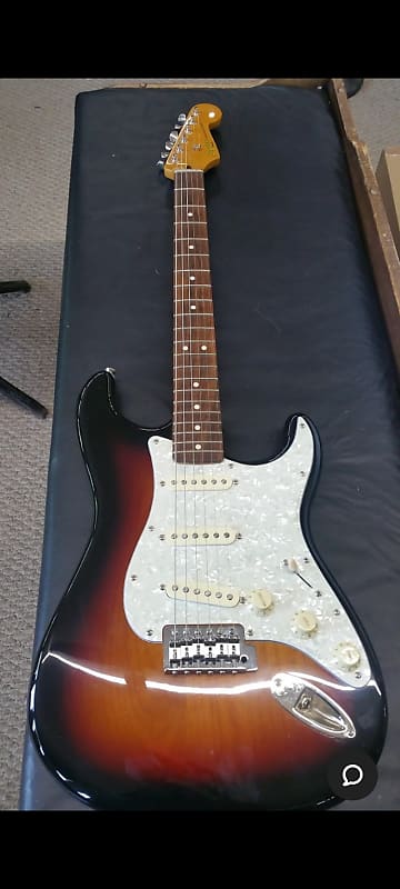 Squier 60's Stratocaster 2018 Sunburst | Reverb UK