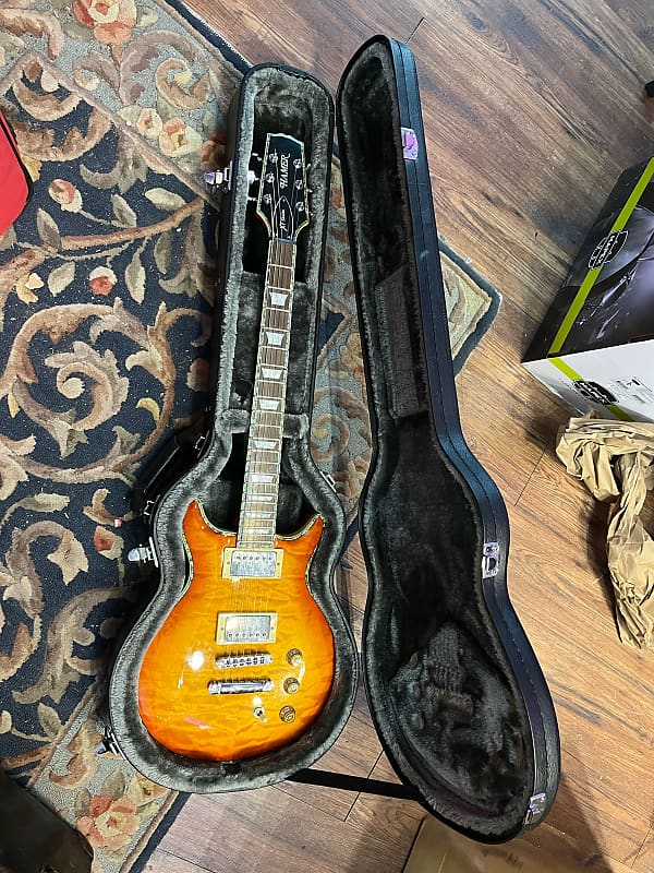 Hamer XT Series Electric Guitar With Hard Case | Reverb