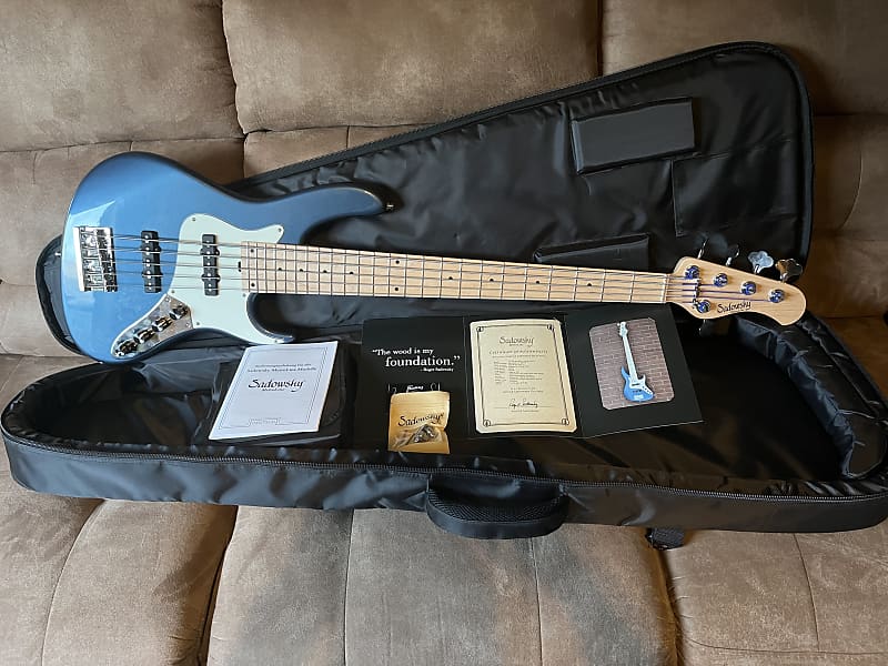 Sadowsky Metroline 24 fret vintage J configuration 2022 Solid | Reverb