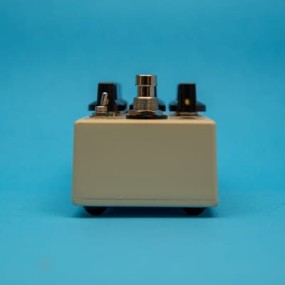 Redux Electric Metric Analog 3-Band Parametric EQ | Reverb