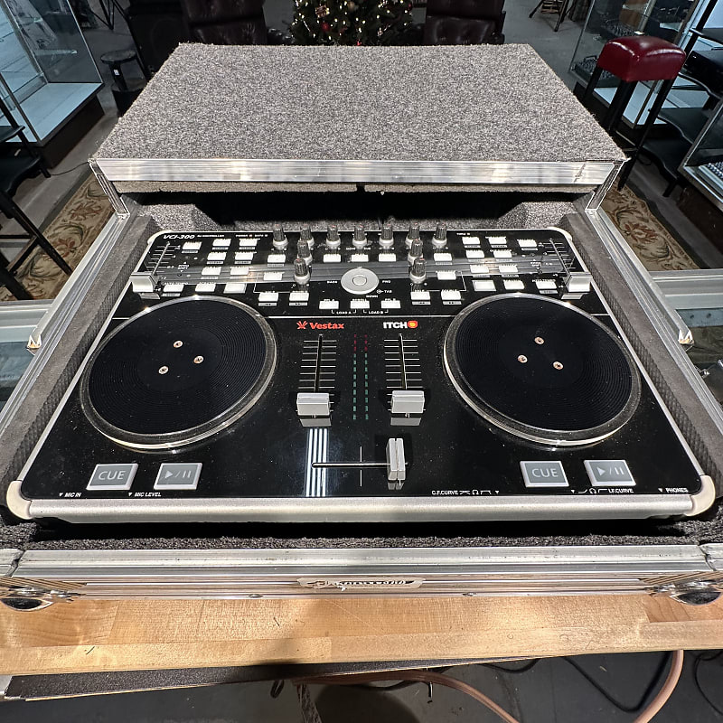 Vestax VCI-300 Mixer with Odyssey Flight Glide Laptop Stand | Reverb