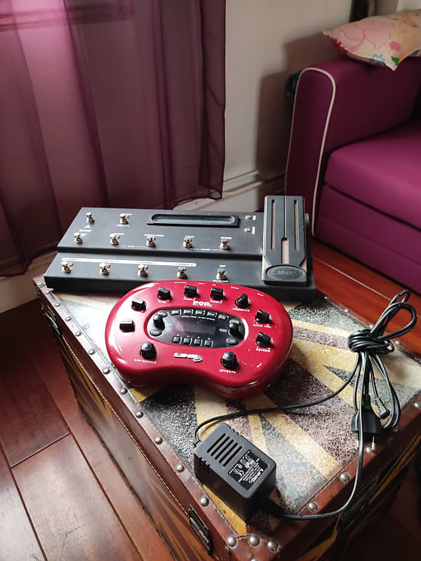 Line 6 POD xt Multi-Effect and Amp Modeler | Reverb