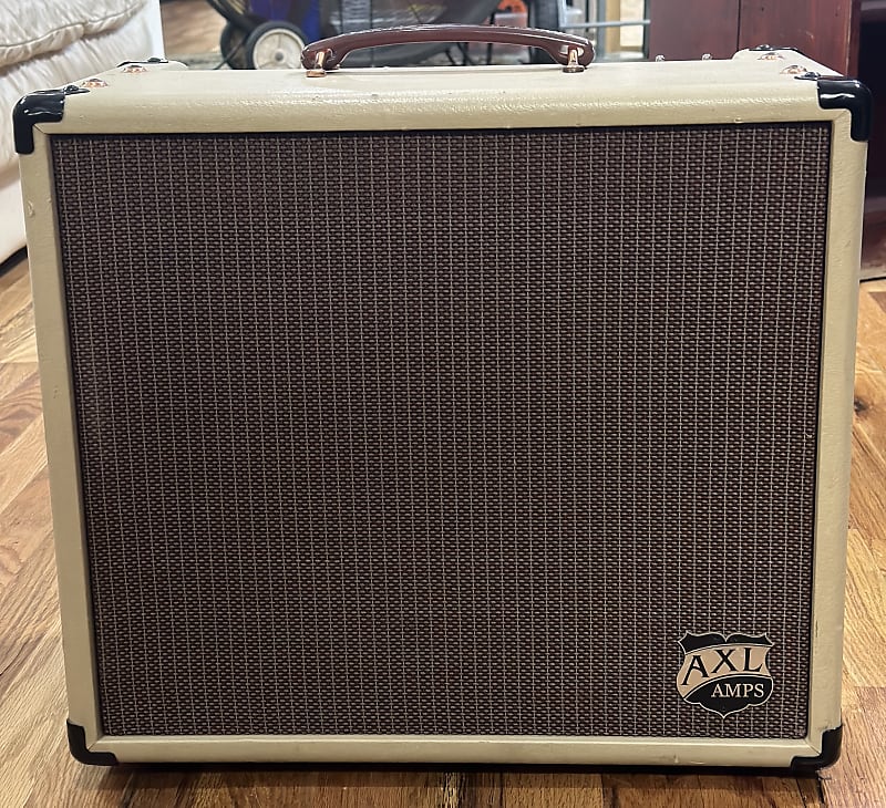 AXL Amp- Akita AT20 SN 135825 | Reverb