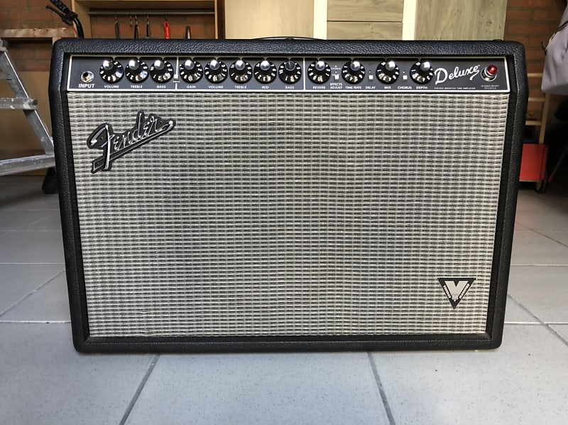 Fender Deluxe VM tube amplifier | Reverb