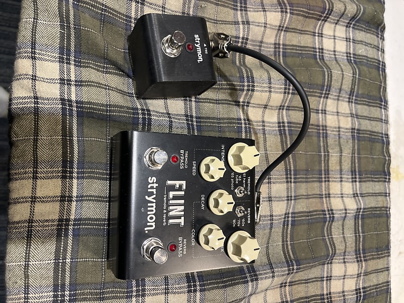 Strymon Flint Reverb and Tremolo V1 2012 - 2022 - Black with | Reverb