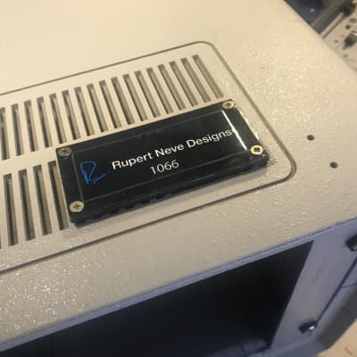 Neve 1066 preamp/equalizer— including 5 unit rack. | Reverb