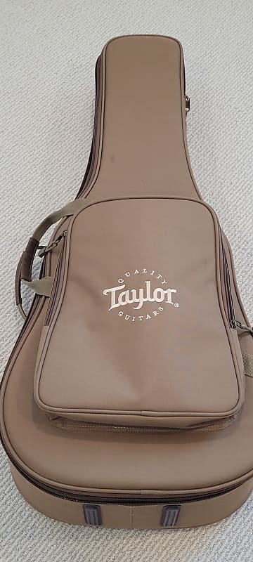 Taylor 214ce DLX with ES2 Electronics | Reverb