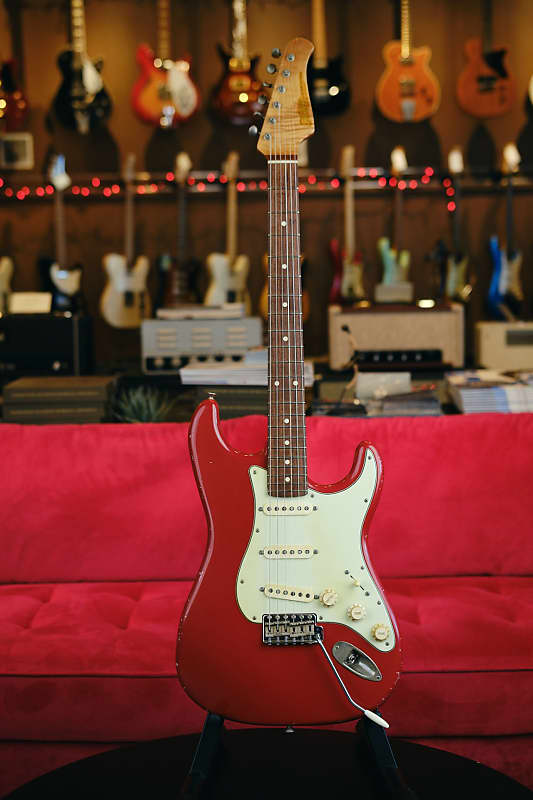 Xotic XSC1 S-Style Relic'd Electric Guitar - Dakota Red | Reverb