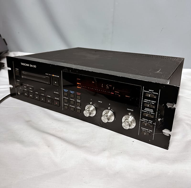 Tascam DA-30 1994 Digital Audio Tape Deck - DAT Machine | Reverb