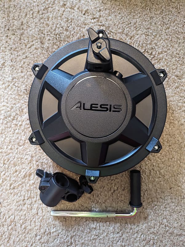 Alesis Nitro Black 8" Tom Mesh Drum w/L-Bar & Rack Mount | Reverb