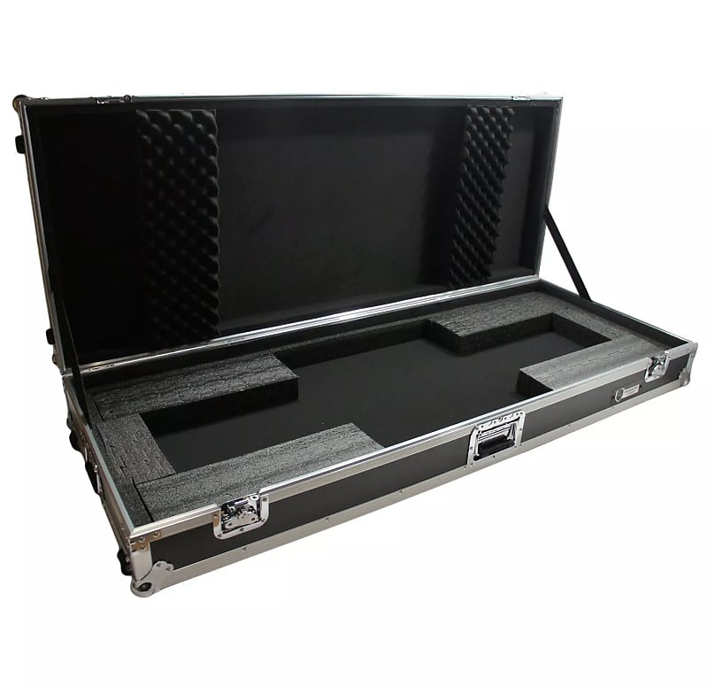 Durable Rolling ATA Flight Case for 88-Note Keyboards | | Reverb