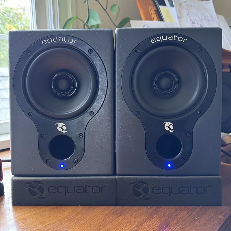 Equator D5 Studio Monitors | Reverb Canada