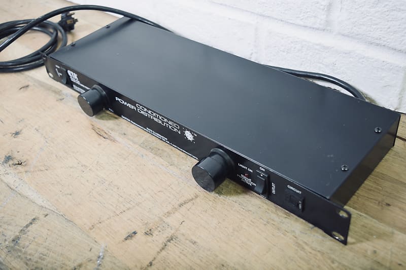 ETA Systems PD8L rack mount power conditioner in excellent | Reverb UK