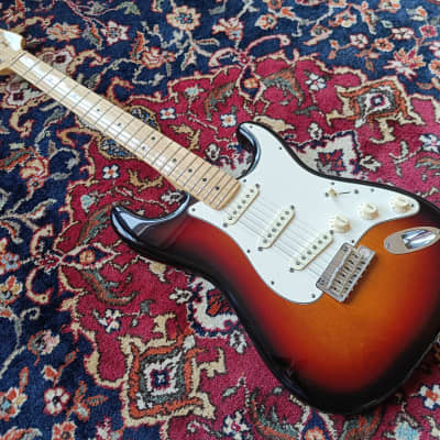 Fender AMERICAN STANDARD STRATOCASTER Electric Guitar Fender AMERICAN STANDARD STRATOCASTER Electric Guitar