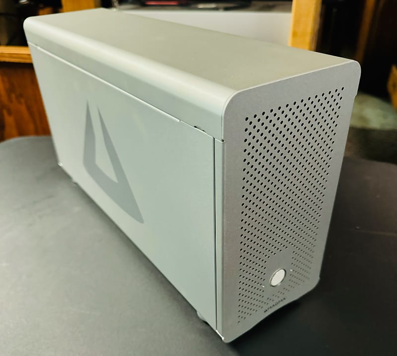 Magma ExpressBox 3T Thunderbolt 2 Expansion Chassis w/Case | Reverb