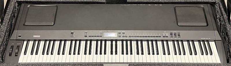 Yamaha P200 88-Key Electronic Piano With Hard Case | Reverb