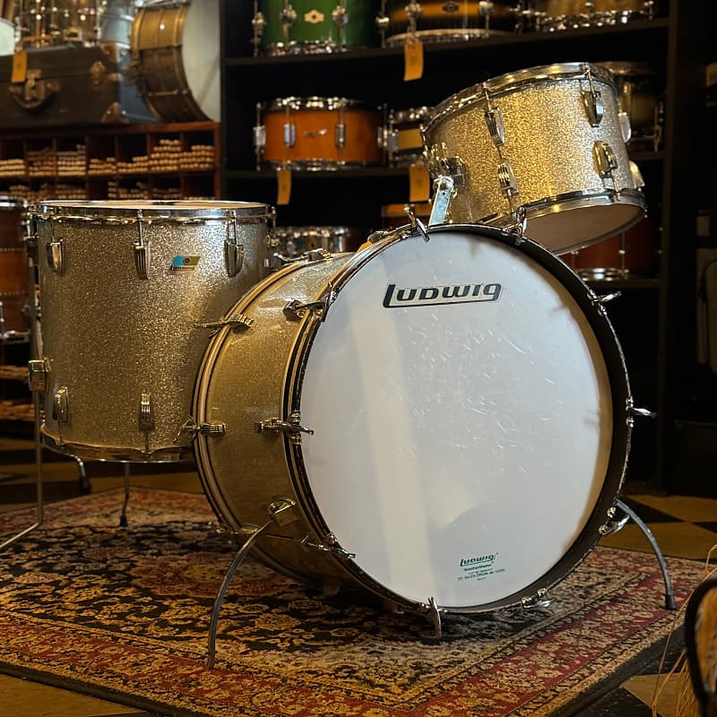 VINTAGE 1970's Ludwig Classic Outfit in Silver Sparkle - | Reverb