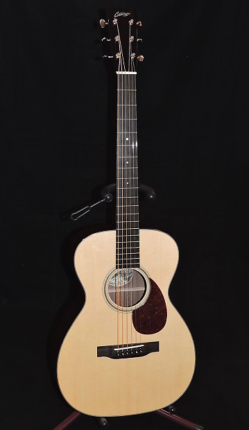 Collings 01 Walnut Acoustic Guitar | Reverb