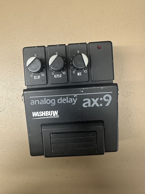 Washburn AX:9 analog delay | Reverb