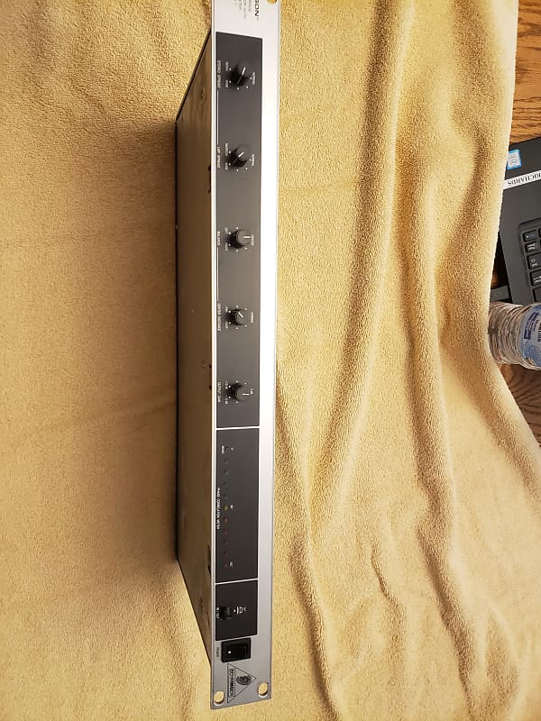 Behringer EX-1 Edison Psycho-Acoustic Processor | Reverb