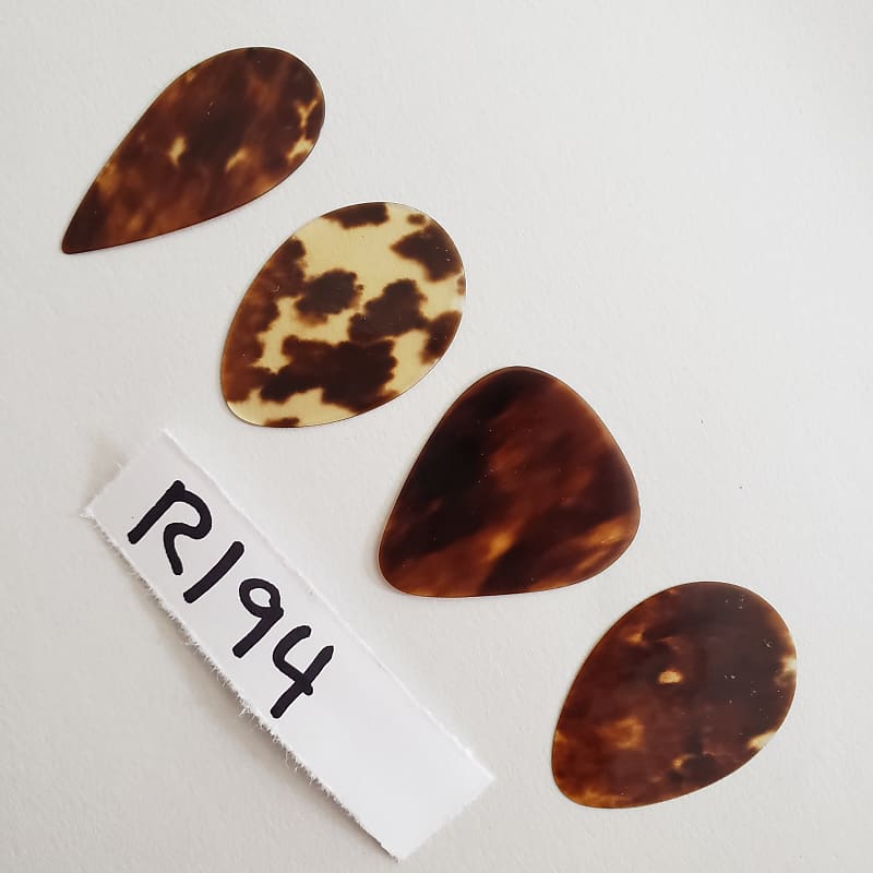 3 Thin and 1 xtra Thin Herdim Vintage Tortoise Shell Guitar | Reverb
