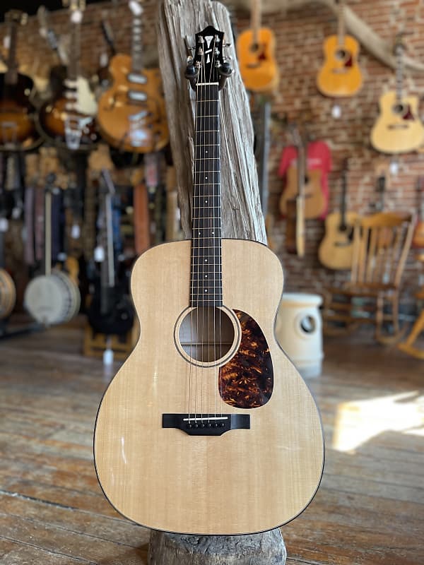 Galloup School of Lutherie Monarch | Reverb