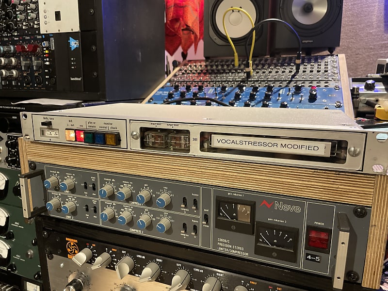 VOCALSTRESSOR MODDED and refurbished Dolby 361 Compressor | Reverb