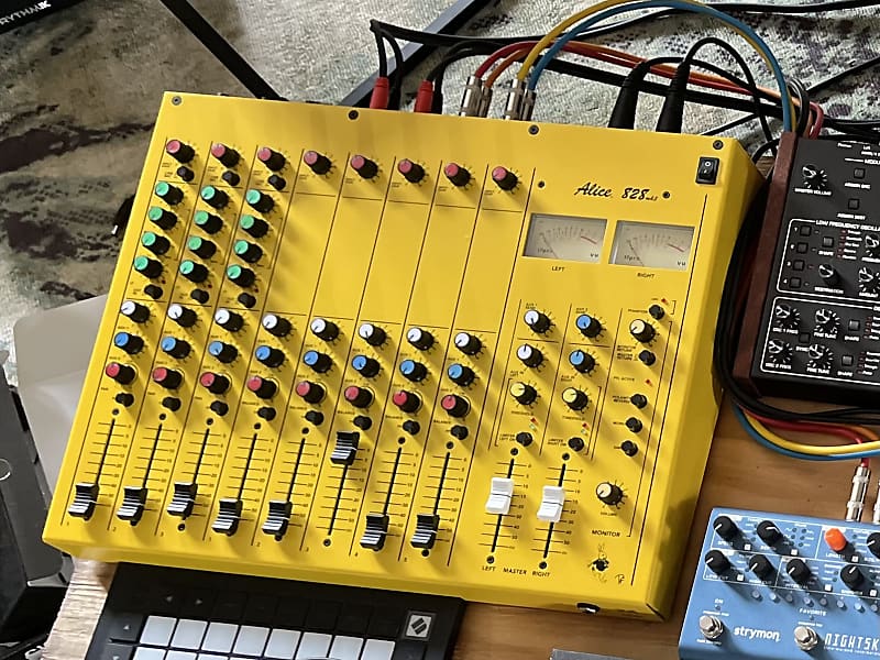 Alice 828 MK3 - Custom Factory Stereo Aux 2022 - Yellow | Reverb