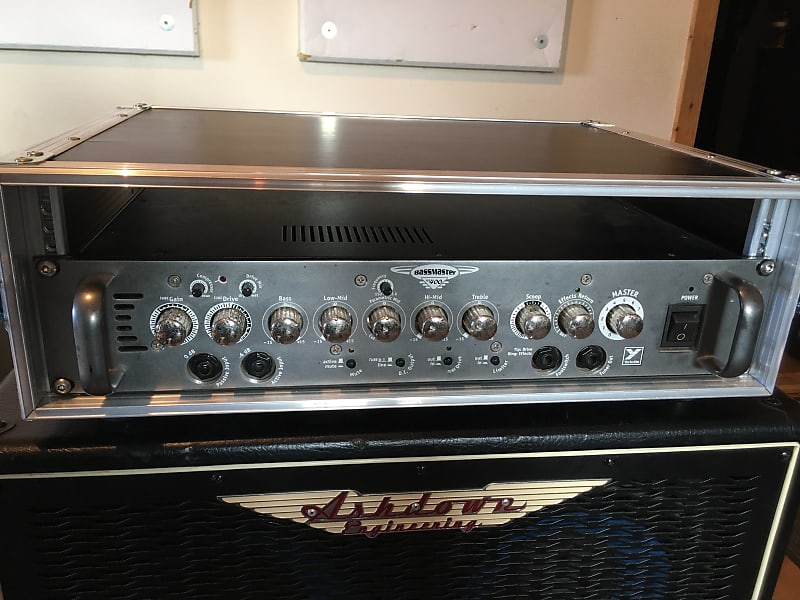 Yorkville XS400H | Reverb