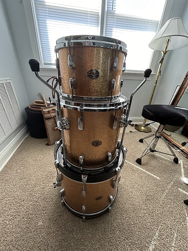 Joe Montineri Gold Sparkle Bebop kit | Reverb