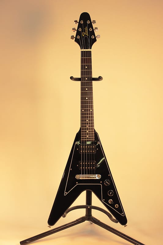RARE Firefox MINI Flying V 198* Black | Reverb UK