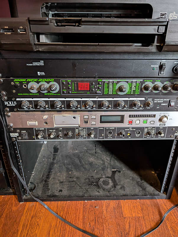 Zoom RFX-2000 Effects Processor - Music Estate Sale | Reverb