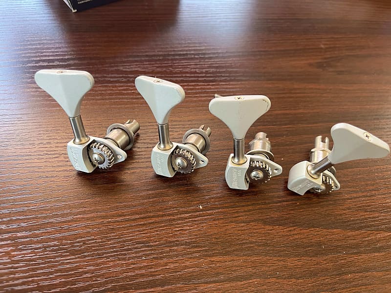 Hipshot HB6 1/2" Ultralite Bass Tuners 4 In-Line (Nickel, | Reverb UK