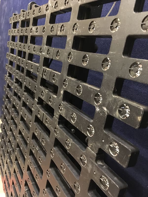 Chromlech ELIDYB LED Matrix Panel 15x15 Black | Reverb Canada