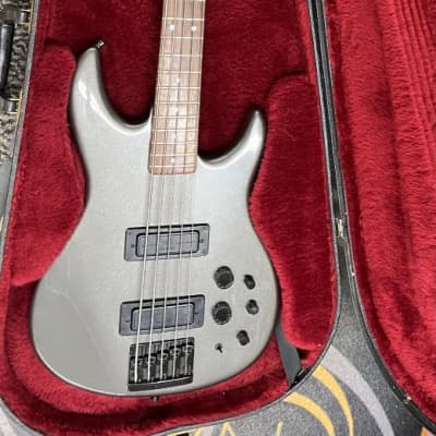 Peavey Dyna Bass 5-String Electric Bass Guitar with Hard | Reverb