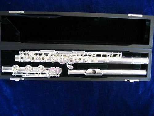 Used Pearl PF-665RBE Flute | Reverb