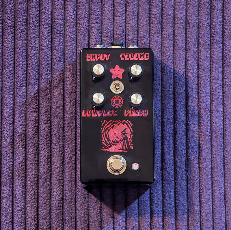 Amir's Noise Devices SHOE Pixel Fuzz Clone | Reverb