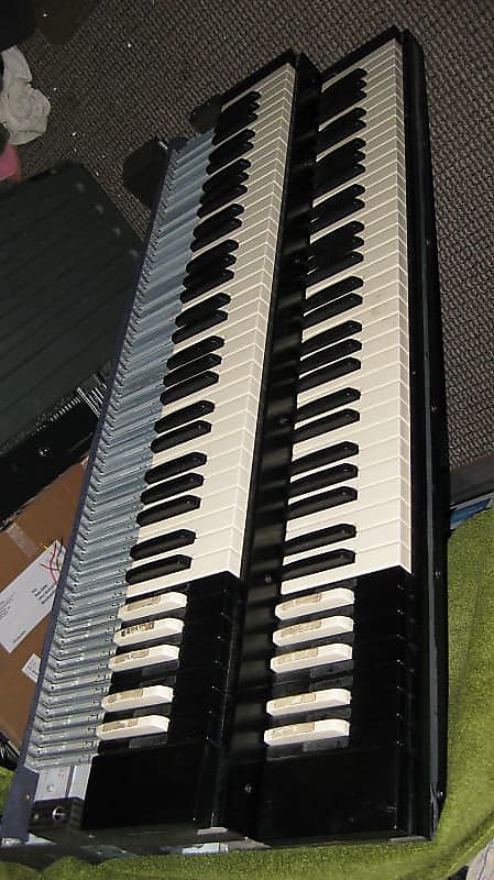 Hammond B3 set of dual manuals/keys | Reverb