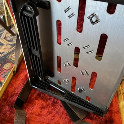 Fender Pedalboard 18x 13 In Tweed Briefcase Case | Reverb