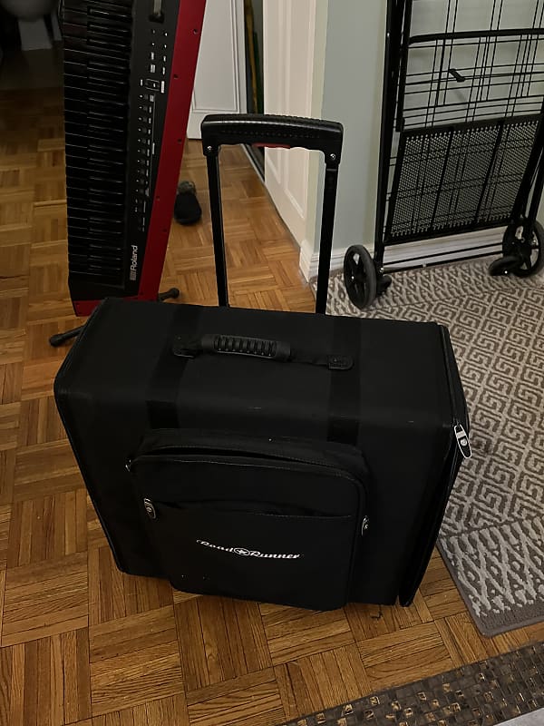 Road Runner 4 Rack Rolling Case Black | Reverb