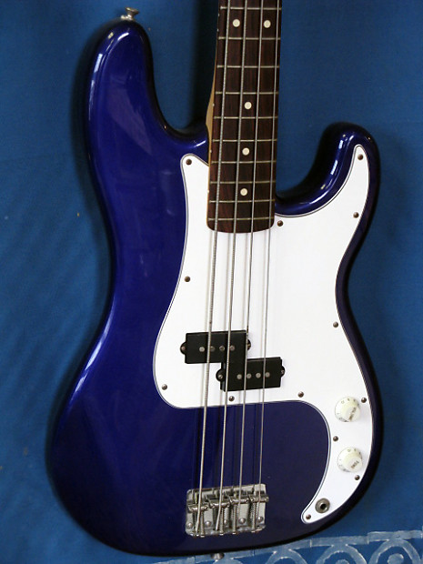 Fender P-Bass Deep Blue | Reverb