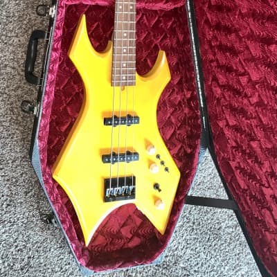 Warmoth Warlock electric bass guitar made in the USA coffin | Reverb