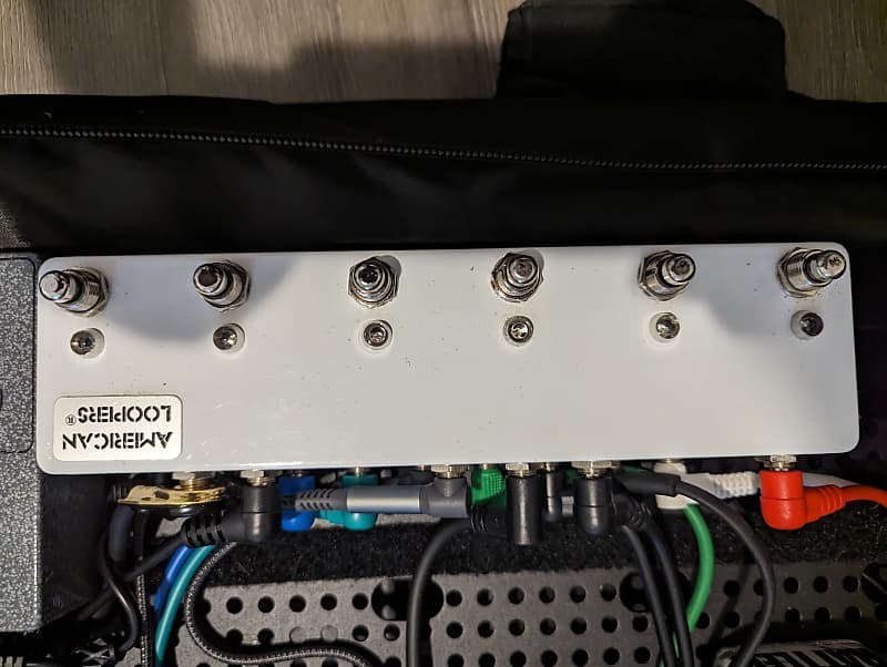 American Loopers 6 Channel Loop Switcher - White | Reverb