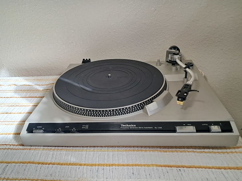 Technics SL-220 Automatic Turntable Vintage Japan Silver | Reverb