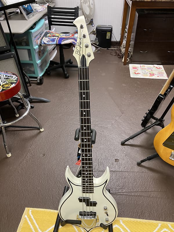Partscaster Bass 2023 - White | Reverb