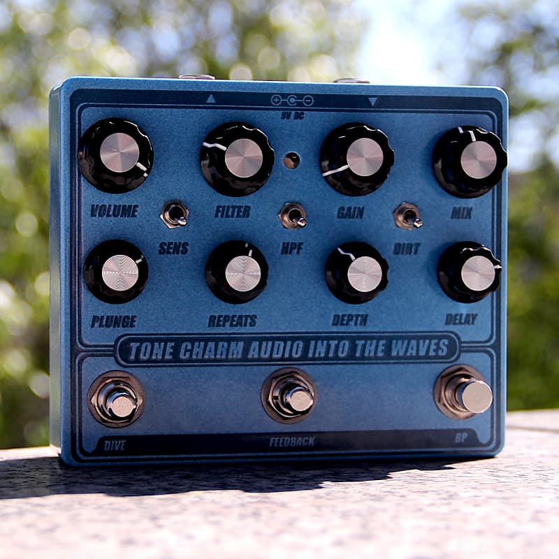 Into The Waves Alternative Finish - Delay for shoegaze, | Reverb