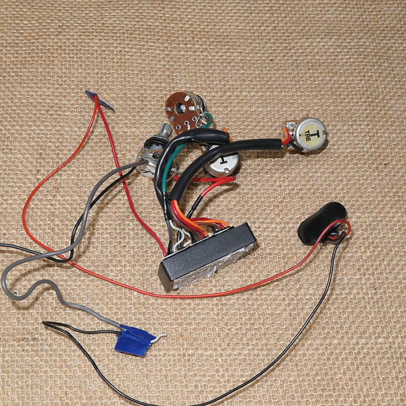 Wired Volume Tone Pots ABQ-2 active EQ, 2011 ESP LTD B-154FM | Reverb