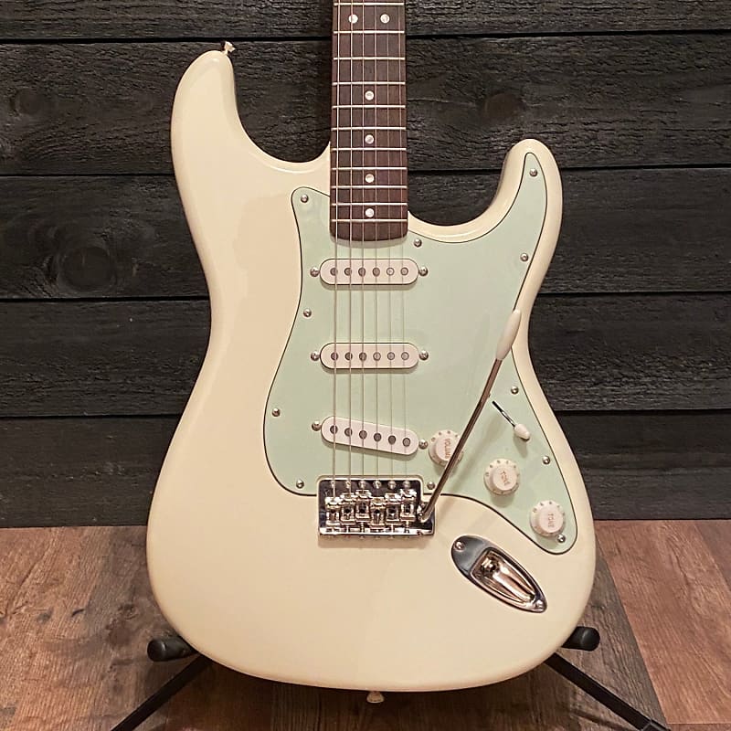 Fender Squier Classic Vibe '60s Stratocaster White Electric | Reverb
