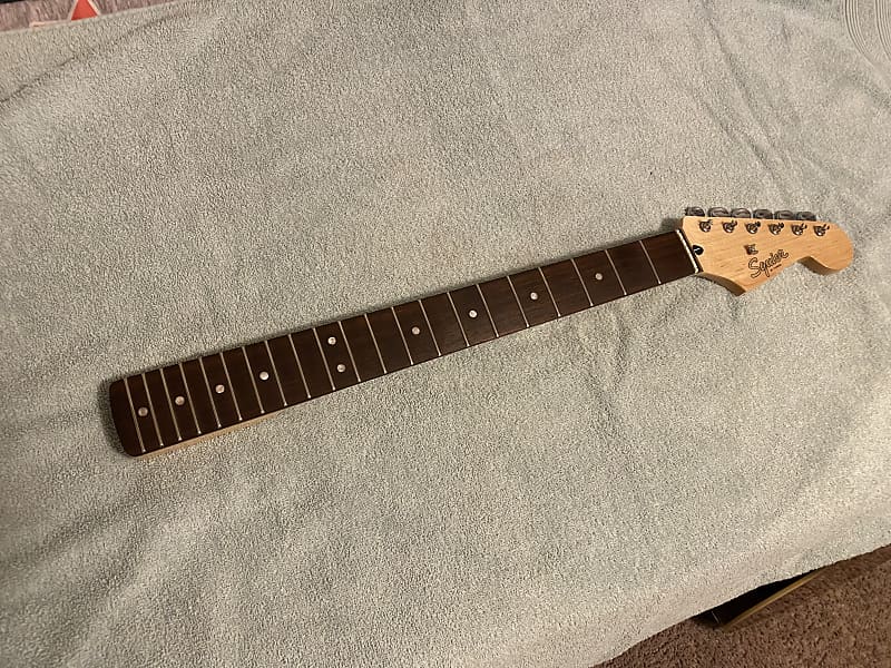 Squier Stratocaster Neck, Rolled Edges, Rosewood Fretboard | Reverb